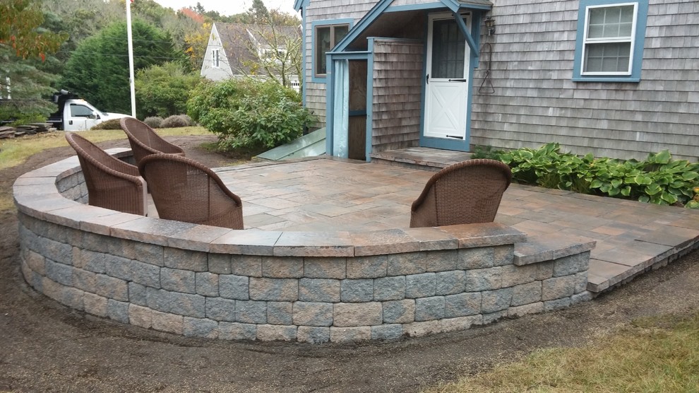 Cambridge Raised Patio Ledgestone XL w/ MaytRX 6 Seating Wall - Rustic ...