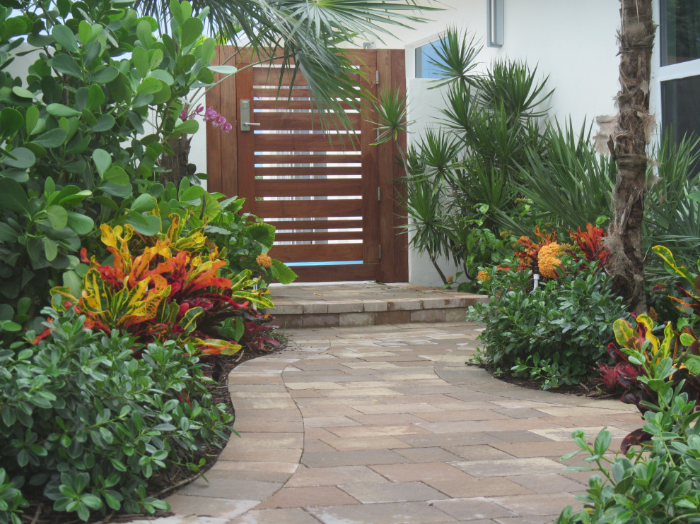 Landscaping Ideas Gate Dorado Puerto Rico - Tropical - Landscape ...