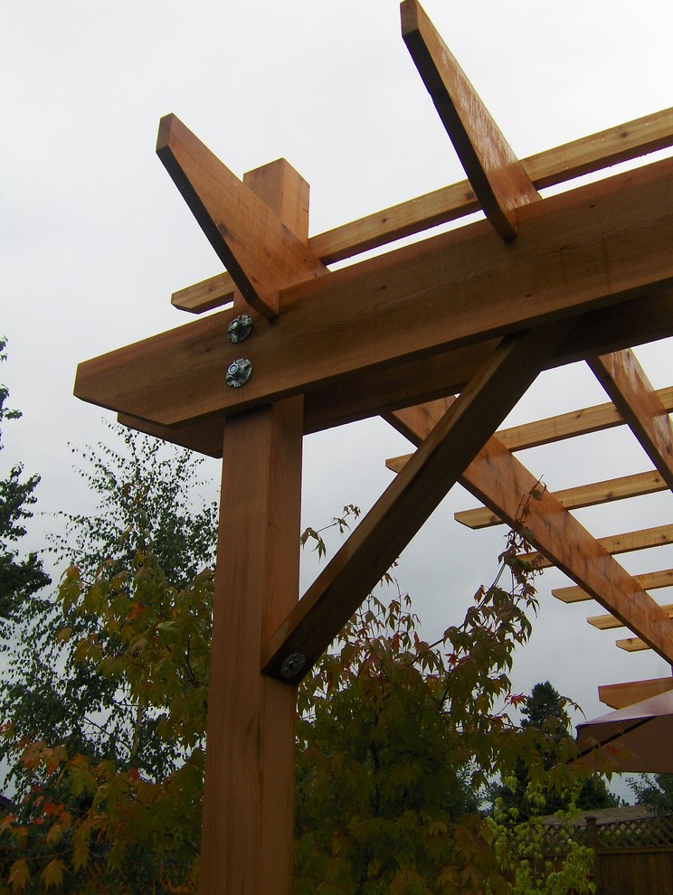 Cedar Trellis - Contemporary - Landscape - Vancouver - by Wolfe ...