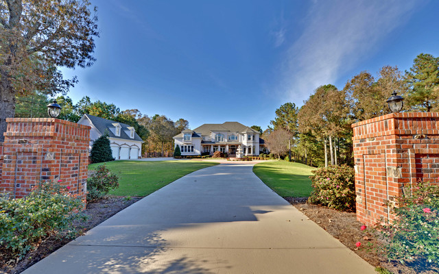 Chateau Elan Legends Custom Homes - Classique - Jardin - Atlanta - par ...