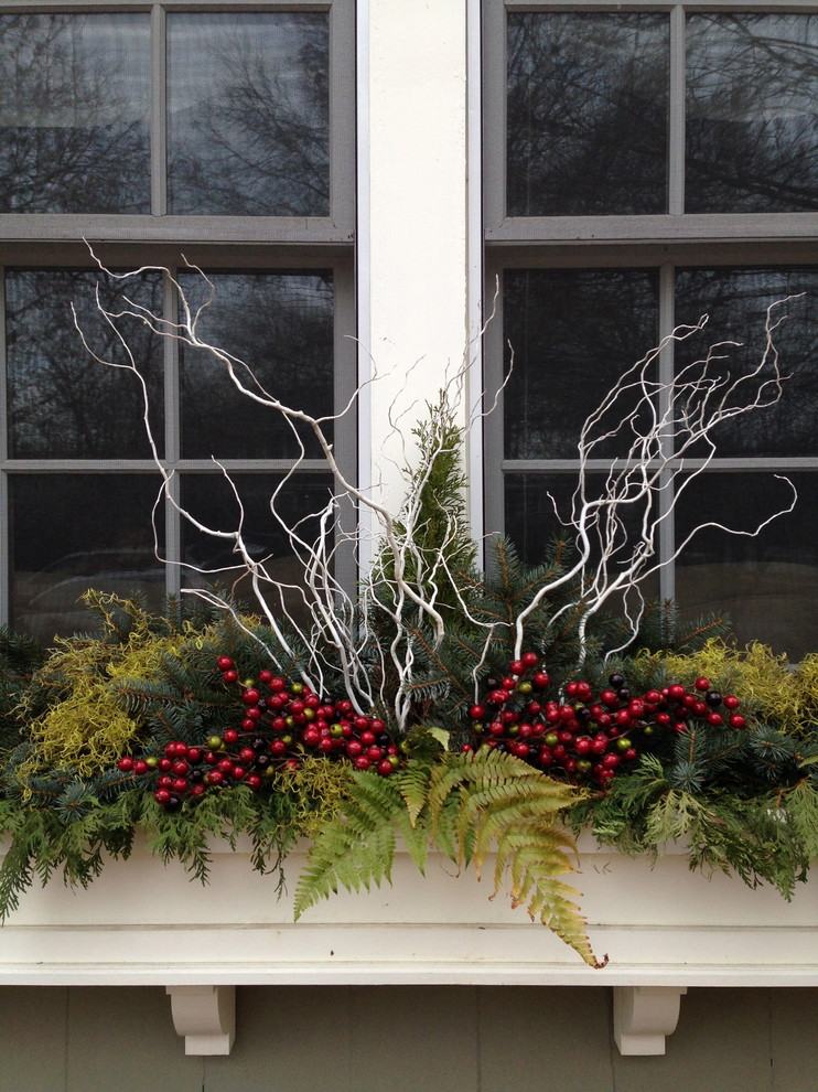 Christmas-themed window boxes with white willow twigs - Transitional ...