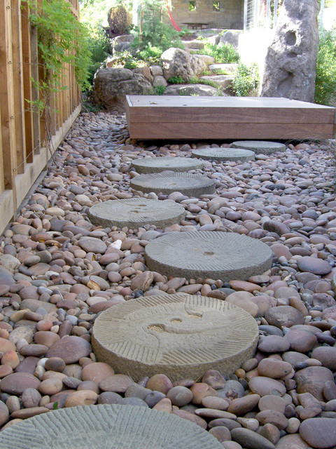 Circular Stone & Rock Pathway - Asiático - Jardín - San Francisco - de ...