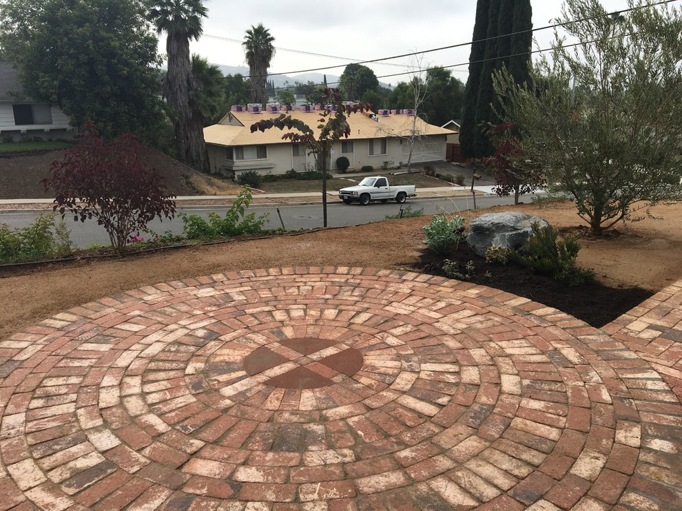 Classic brick patio - Traditional - Garden - Los Angeles - by Hawkeye ...