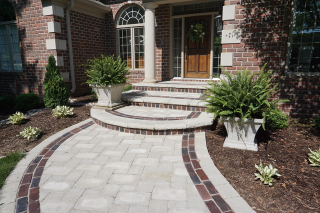 Classic Front Entry Paver Path & Stairway - Traditional - Garden ...