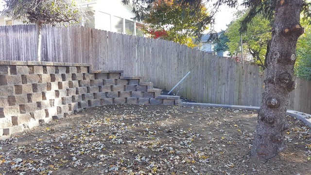 Clifton Retaining Wall With Geo-Grid - Jardín - Omaha - de Above and ...