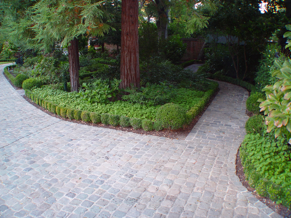 Cobblestone walkway - Traditional - Landscape - Los Angeles - by ...