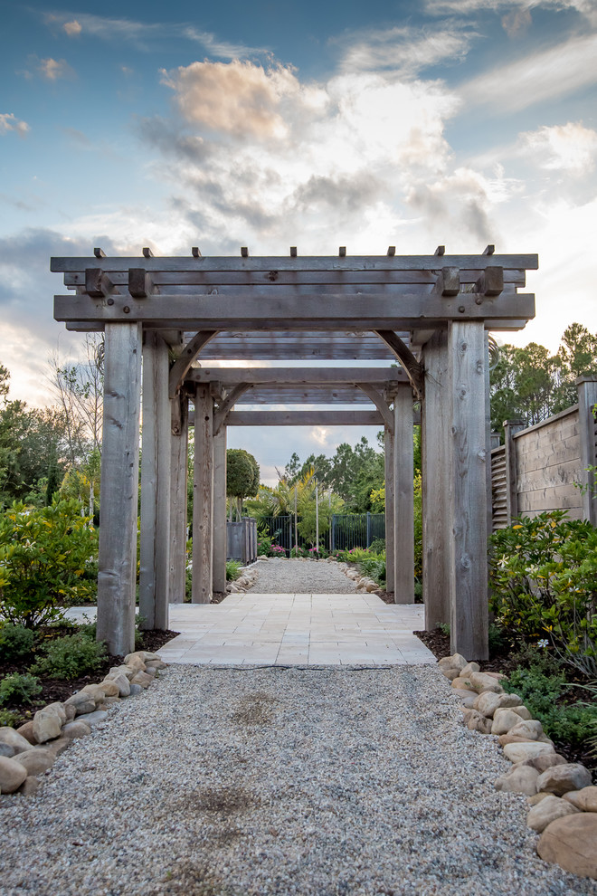 Concession Western Red Cedar Arbors - Klassisch modern - Garten - Tampa ...