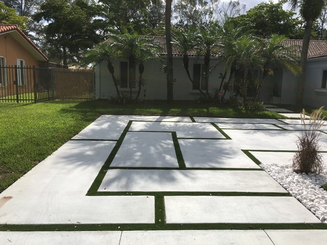 Concrete Slabs Unique Design by Shosh - Contemporary - Garden - Miami ...