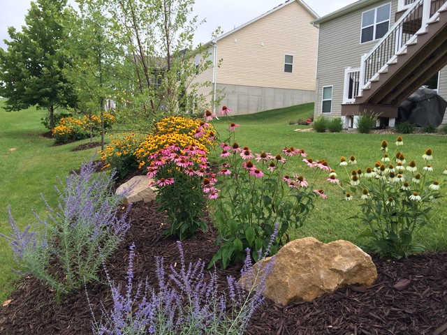 Missouri Landscape Ideas Desertscape Saint Louis, MO | Chop Chop
