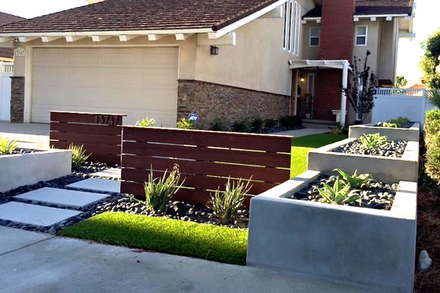 Contemporary Landscape Design, Hardscape, and Fencing - Contemporary ...