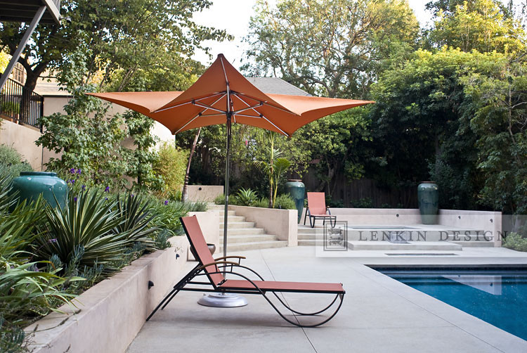 Contemporary Pool - Contemporary - Landscape - Los Angeles - by Lenkin ...