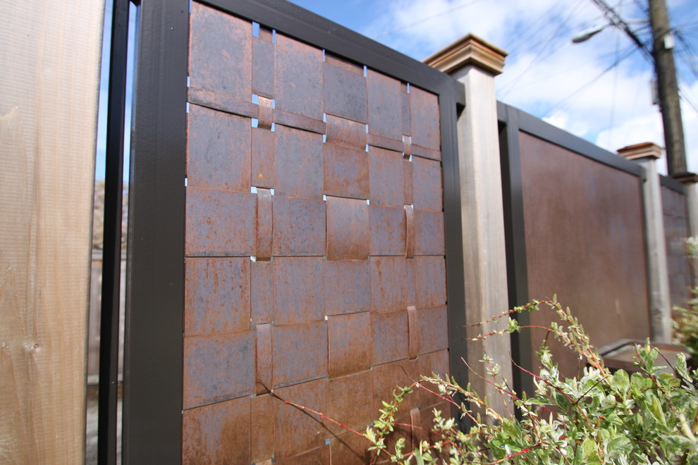 Copper Screen - Craftsman - Landscape - Seattle - by Kim Rooney Design ...