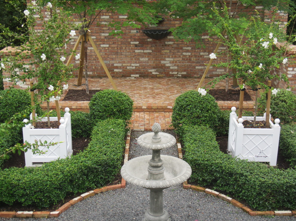 Courtyard garden - Traditional - Landscape - Miami - by Matthew ...