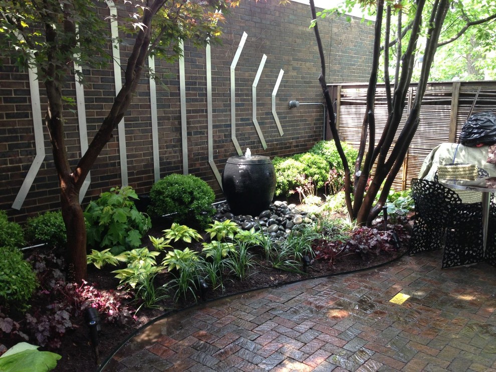 Courtyard Shade Garden - Contemporary - Landscape - Chicago - by Juli ...