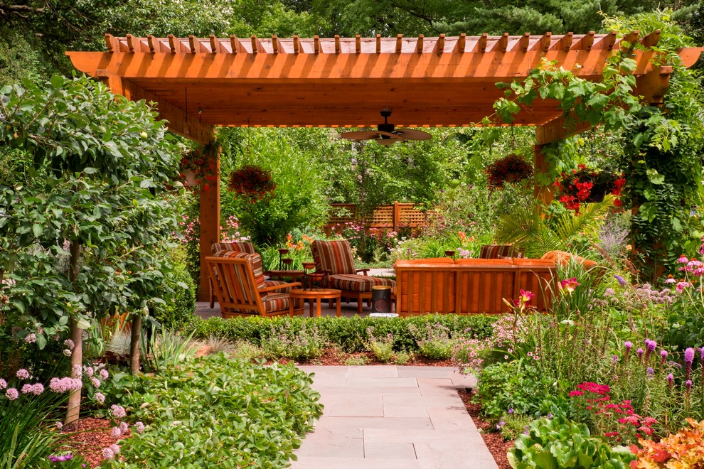 Covered Patio - Contemporary - Landscape - Chicago - by Chalet | Houzz