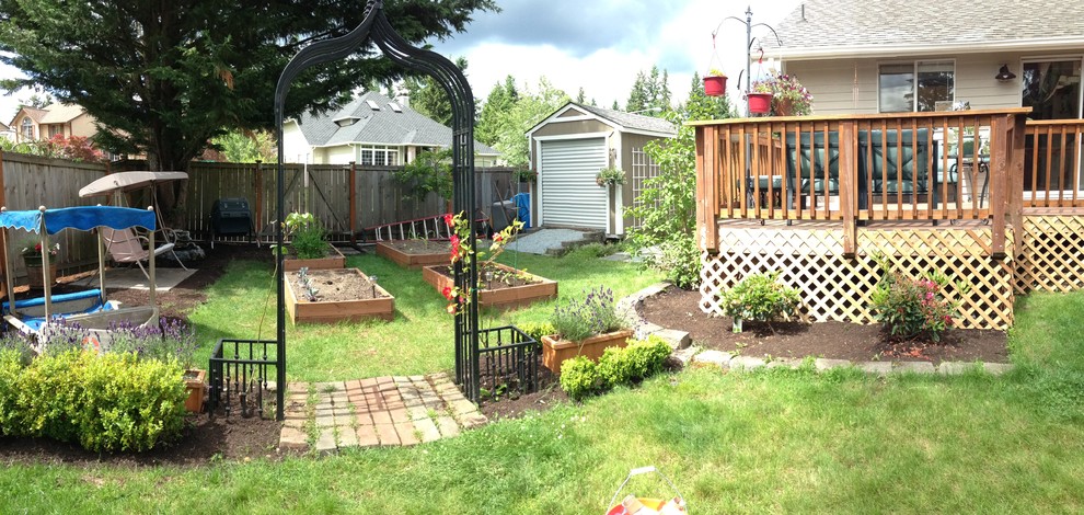 Covington Tri-Level Exterior - Traditional - Landscape - Seattle - by ...