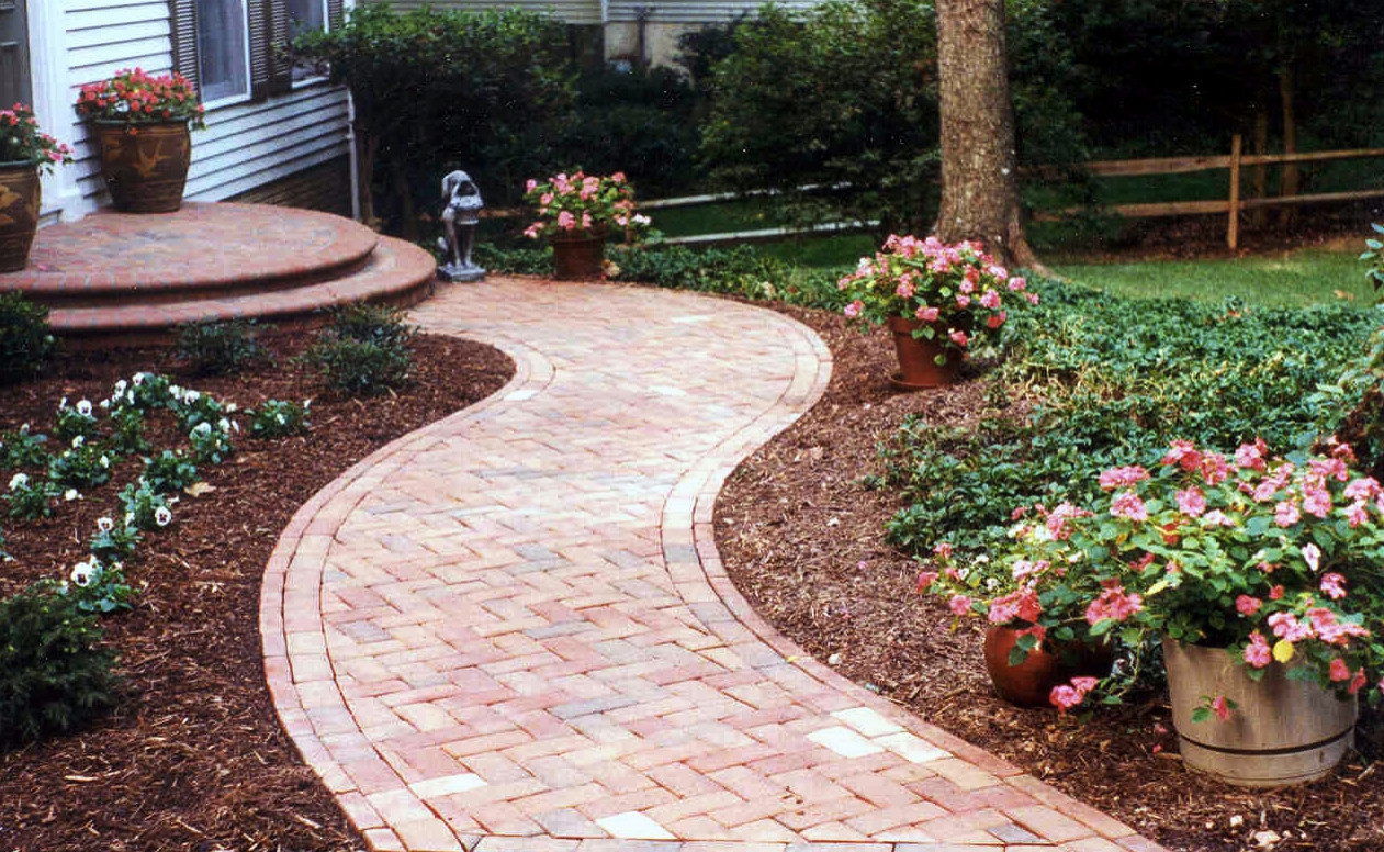 Curved Front Walkway