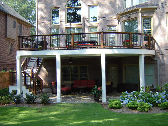 Curved Deck & Irregular Bluestone Patio - Traditional - Garden ...