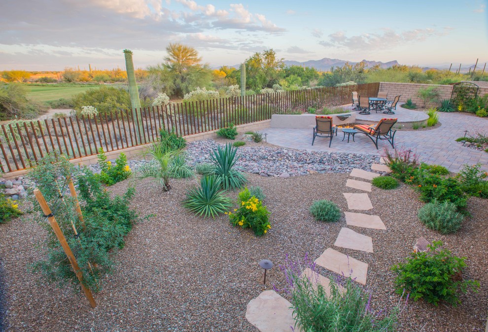 Curved Desert in Tucson - Southwestern - Landscape - Phoenix - by Santa ...