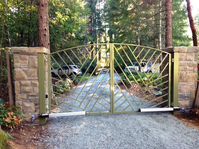 Custom, Aluminum, Double Swing Driveway Gate - Modern - Landscape ...