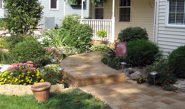 Custom-Cut Overlay on Walkway and Porch in Neutrals - Craftsman ...