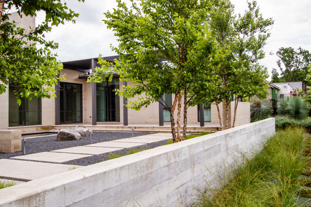 Dallas Project 5 - Landscape - Dallas - by The Garden Design Studio | Houzz