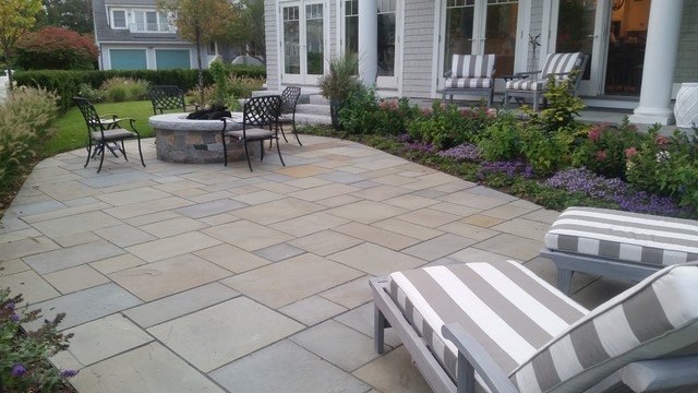 Detailed Stonework Entryway, Patio and more - Traditional - Patio ...