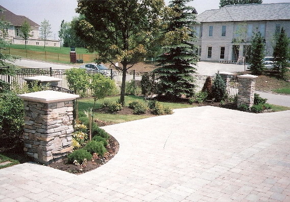 Driveway entrance- precast stone pavers /stone columns - Traditional ...