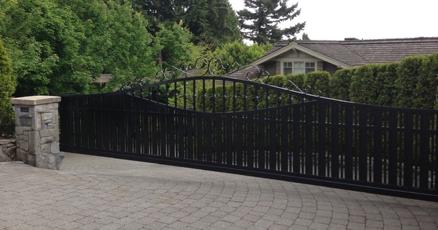 Craftsman Driveway Gates Metal