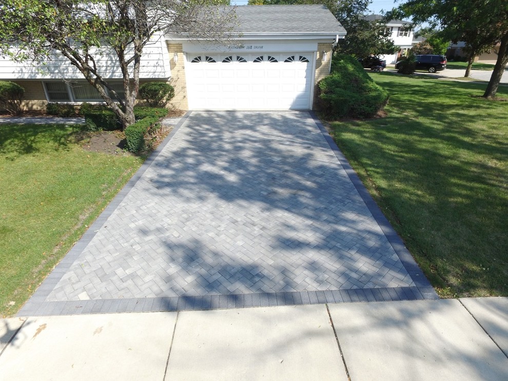 Driveway - Traditional - Landscape - Chicago - by PaveStone Brick ...