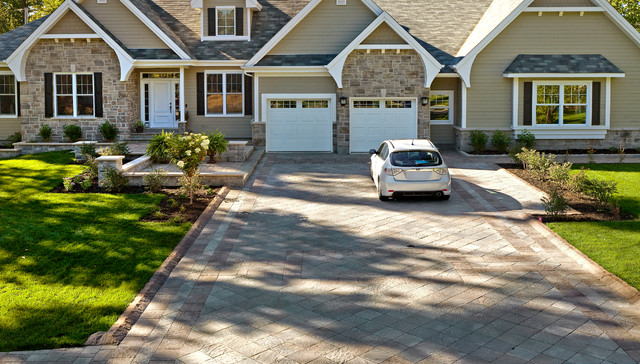 Driveways - Traditional - Garden - Philadelphia - by Techo-Bloc | Houzz AU