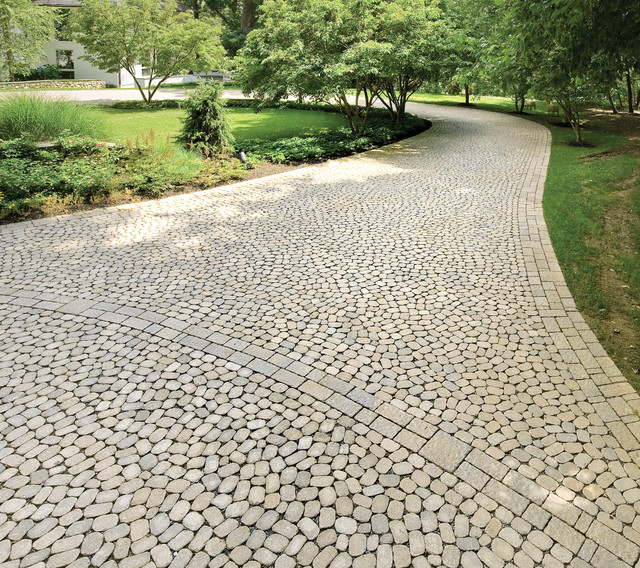 Driveways - Traditional - Garden - Philadelphia - by Techo-Bloc | Houzz AU