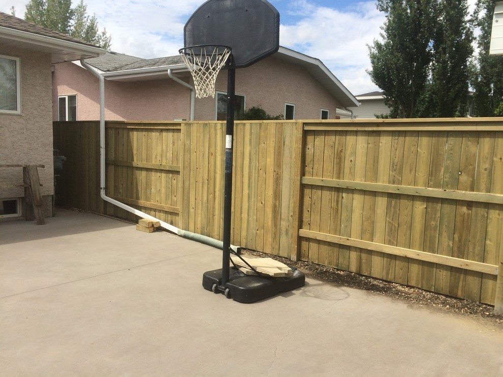 Dundonald fence and arbor gate - Éclectique - Jardin - Autres ...