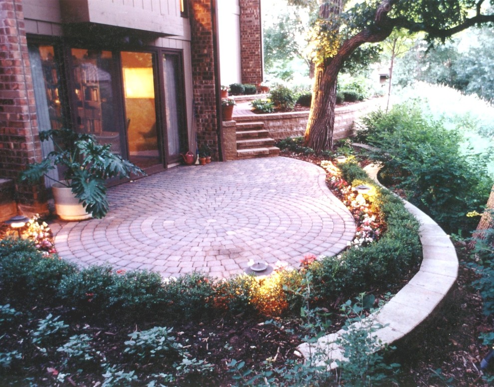 Edina Back Yard-1997 MNLA Design Award - Traditional - Garden ...