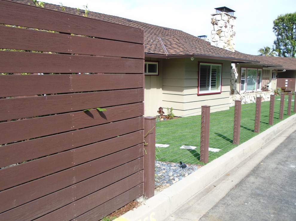 Endwood Vinyl Semi-Privacy Fence & Stainless Steel Cable Railing ...