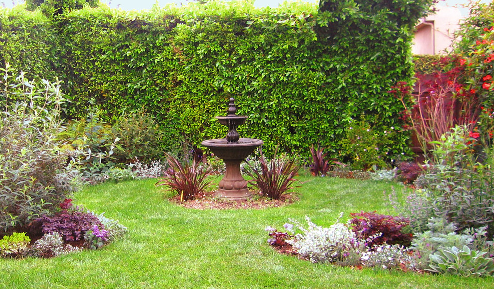 English Country Garden - Traditional - Landscape - Los Angeles - by ...