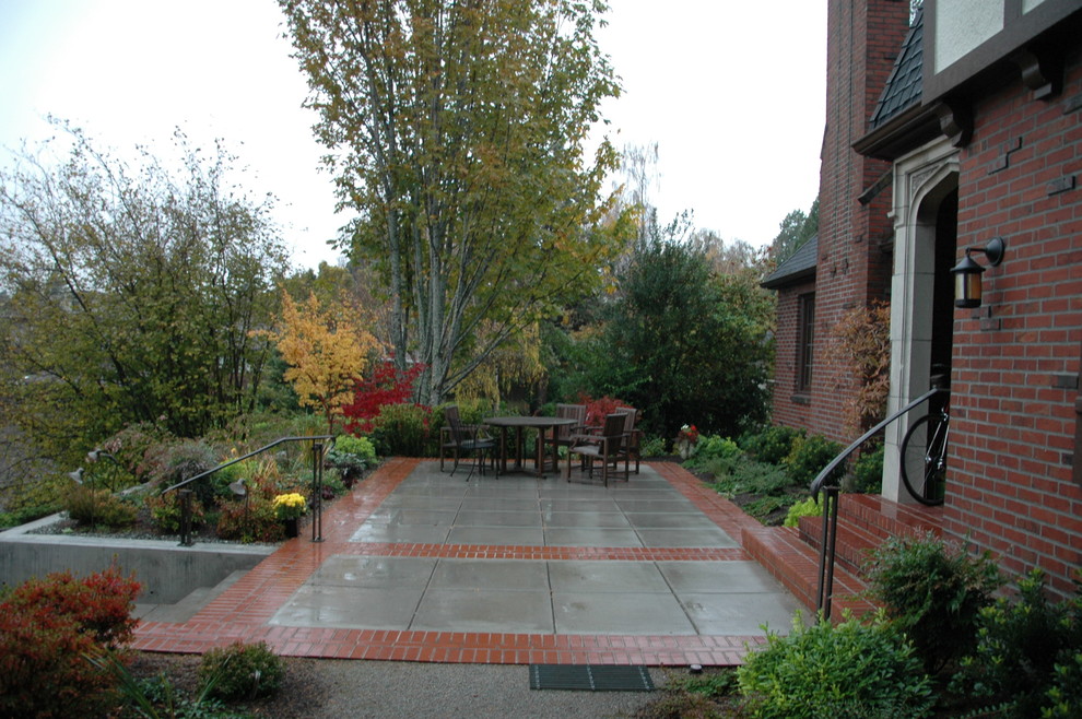Entry court and front vestibule - Traditional - Garden - Seattle - by ...