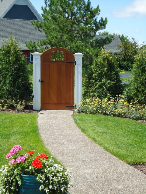Entry Gate Design - Traditional - Garden - Minneapolis - by Norby ...