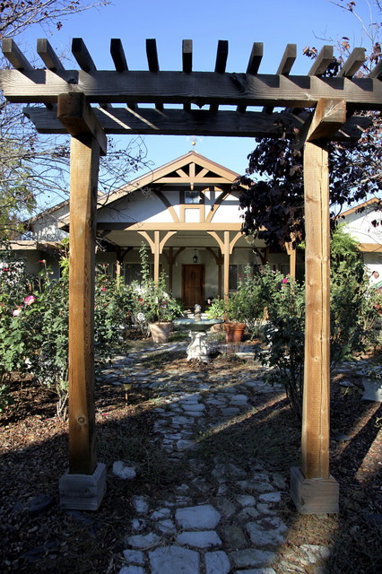 Entry Pergola - Classique - Jardin - Los Angeles - par Finesse, Inc ...