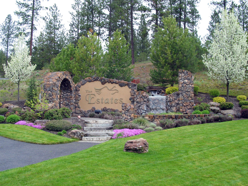 Entry Statements - Traditional - Landscape - Seattle - by Environment ...