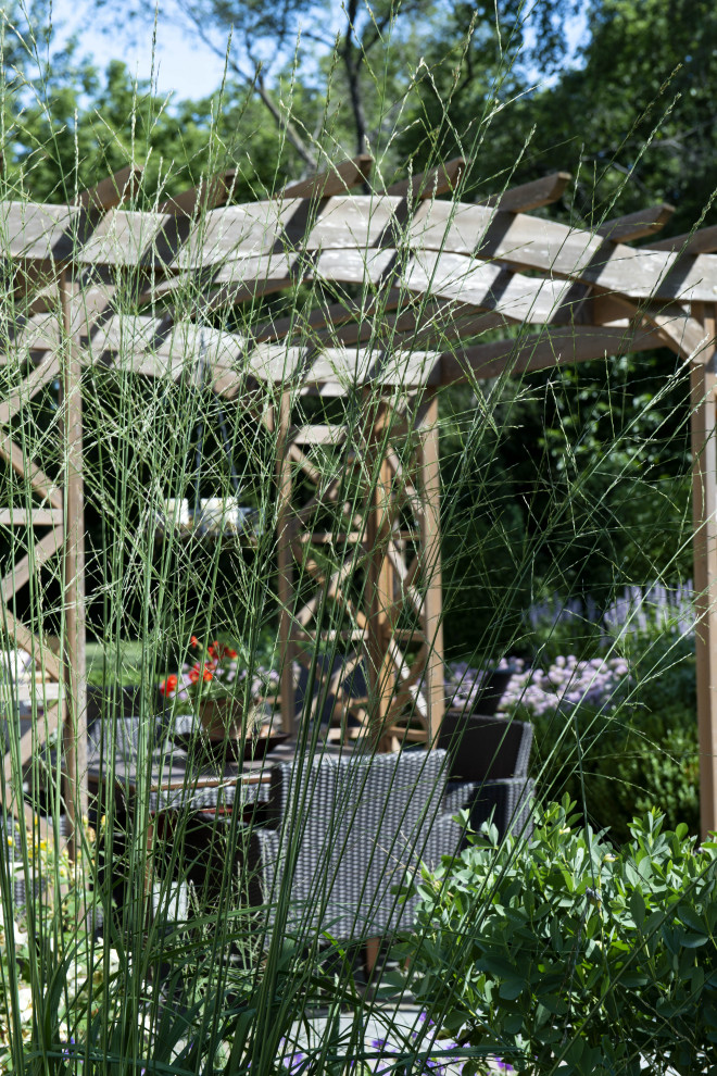 Farmhouse Pergola - Hawthorn Woods, IL - Traditional - Landscape ...