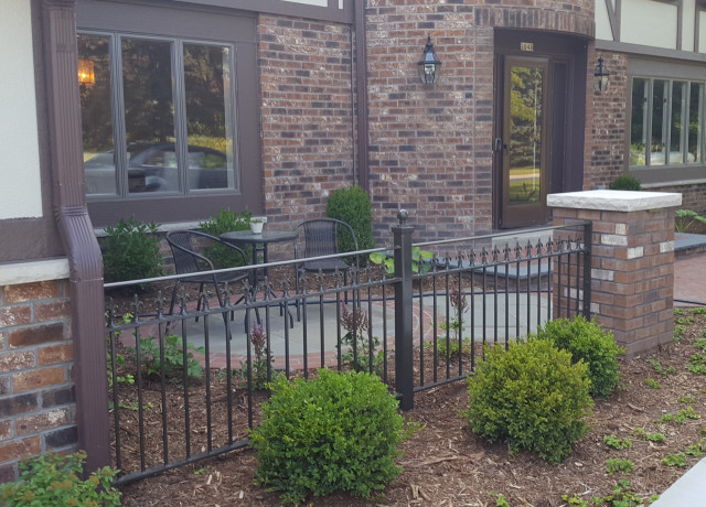 Fencing and Gates - Jardin - Milwaukee - par LandCrafters, LLC | Houzz