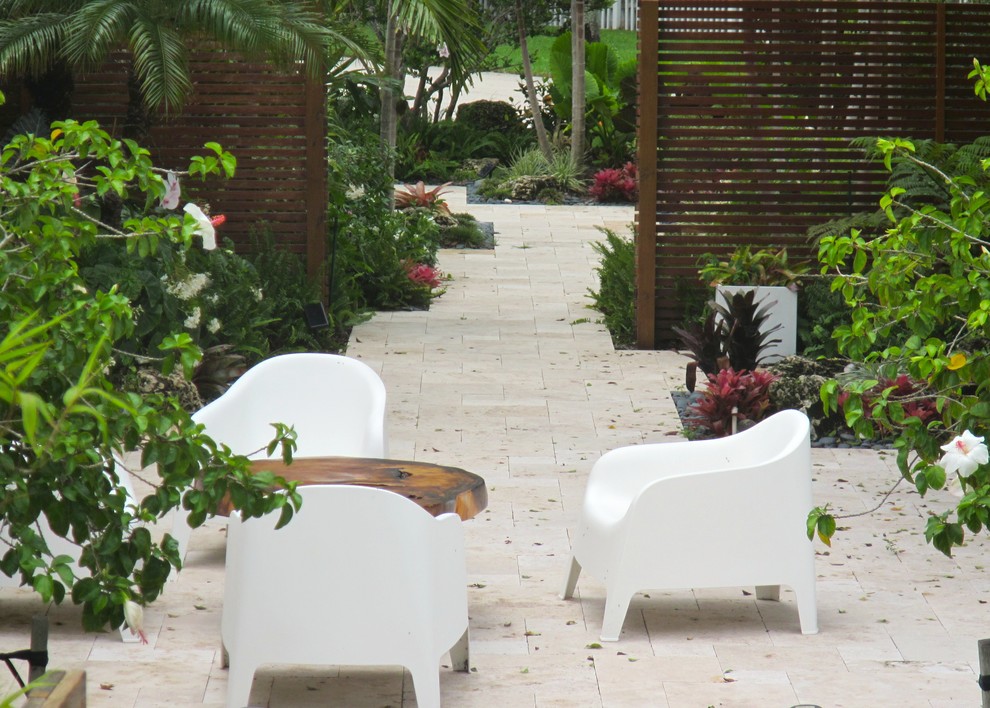 Florida Front yard garden design - Tropical - Landscape - Miami - by ...