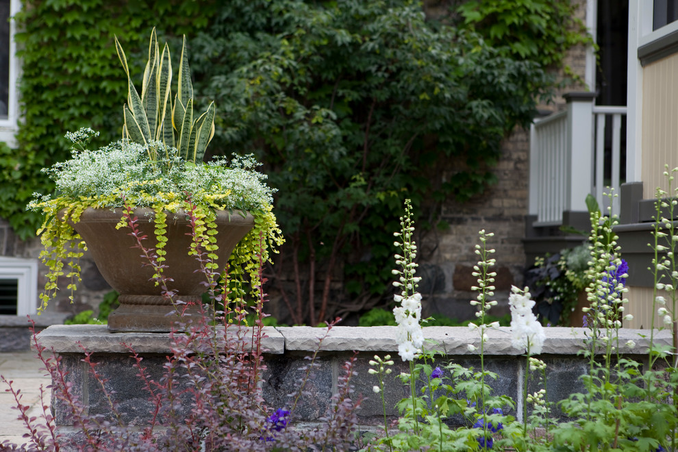 Formal garden - Rustic - Landscape - Toronto - by Daniel Shoag ...