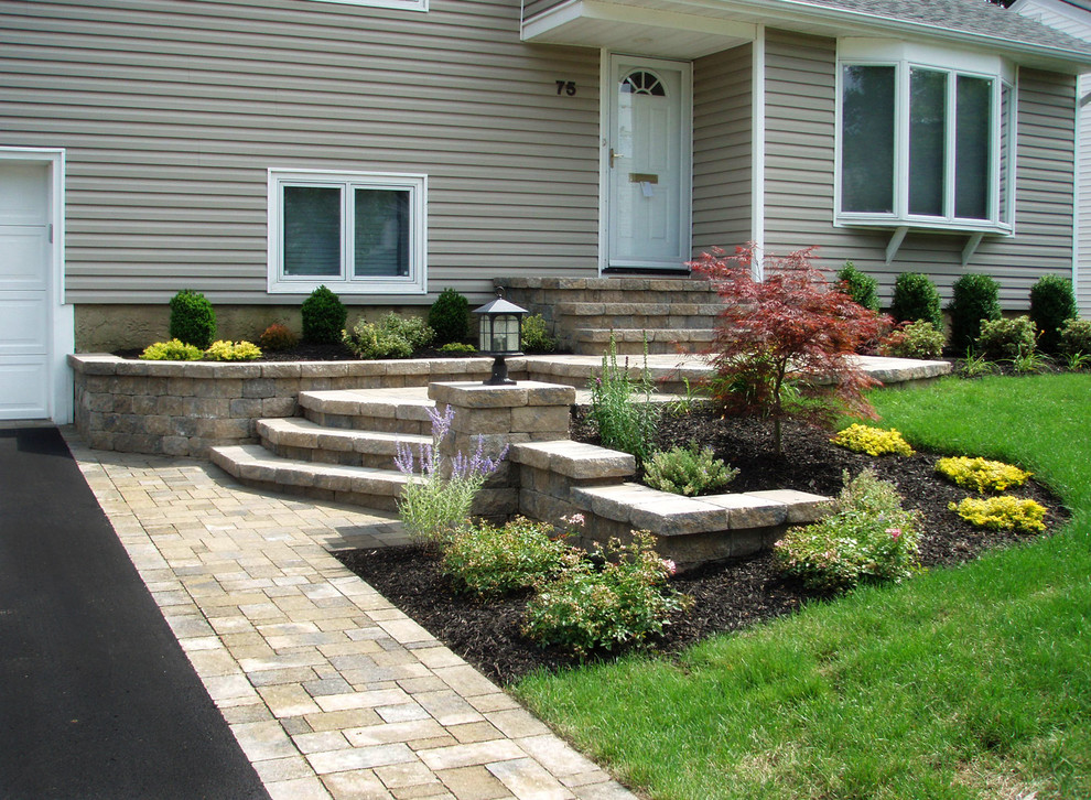 Front Entry - Traditional - Landscape - New York - by Autumn Leaf ...