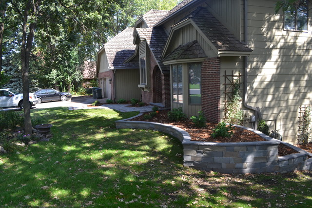 Front Entry Sidewalk, Sitting Area, Retaining Wall, and Stairs - Modern ...