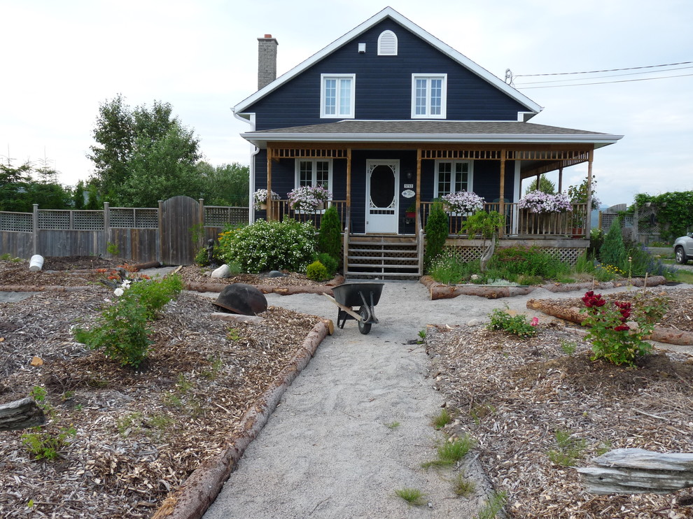 Front Yard Garden Without Lawn - Landscaping Idea - Farmhouse ...