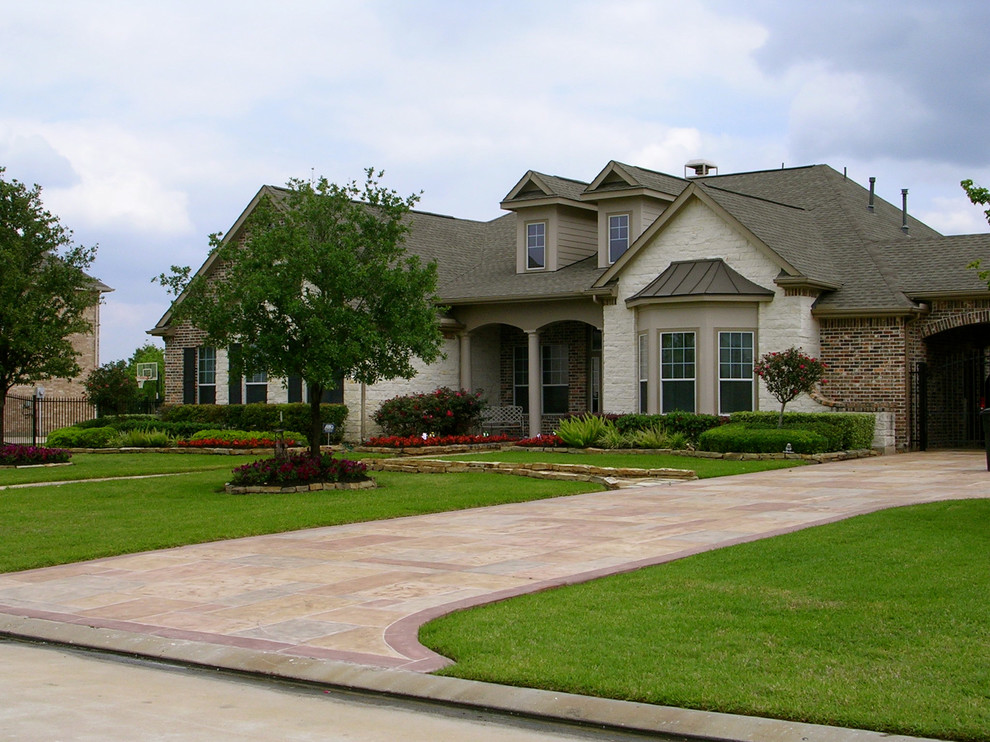 Front yard landscape projects - Traditional - Landscape - Houston - by ...