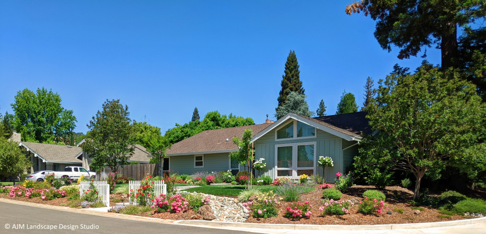 Front Yard Renovation: Cottage garden - Craftsman - Landscape ...