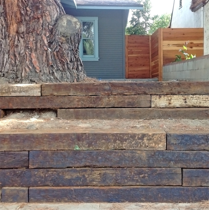 Railroad Tie Fence Designs 230+ Railroad Tie Fence Stock Photos,